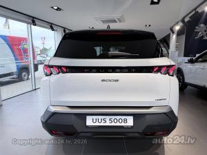 White Peugeot 5008 2026 in Tallinn, with an engine capacity of 0.00 L and mileage of 2 thousand km for 38990 €, photo 5 on AUTOMOTO.COM.LV