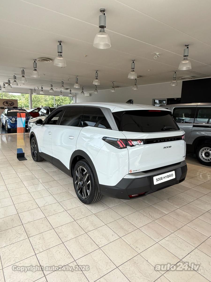 Balts Peugeot 5008 2026 Jehvi, ar dzinēja tilpumu 1.20 L un nobraukumu 2 tūkst. km par 32490 €, foto 5 vietnē AUTOMOTO.COM.LV
