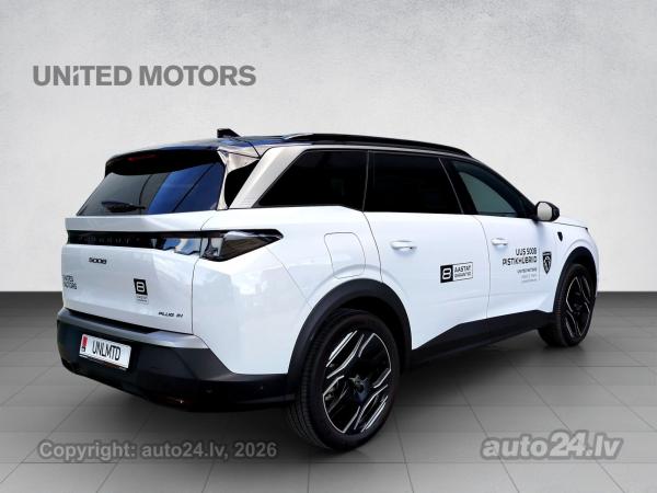 Balts Peugeot 5008 2026 Tallina, ar dzinēja tilpumu 1.60 L un nobraukumu 5 tūkst. km par 45990 €, foto 2 vietnē AUTOMOTO.COM.LV