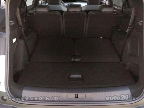 Balts Peugeot 5008 2026 Tallina, ar dzinēja tilpumu 1.60 L un nobraukumu 5 tūkst. km par 45990 €, foto 8 vietnē AUTOMOTO.COM.LV