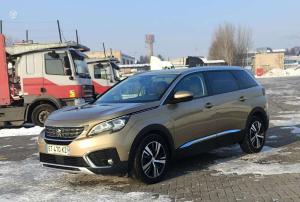 Yellow Peugeot 5008 2018 in Taurage, with an engine capacity of 1.20 L and mileage of 120 thousand km for 10200 €, photo 2 on AUTOMOTO.COM.LV