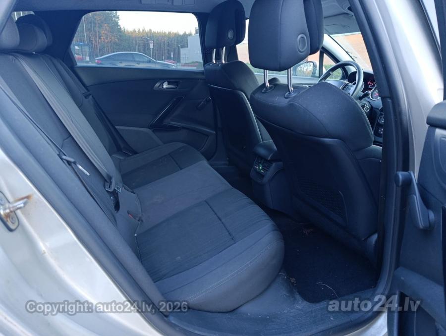 Smilšu krāsa Peugeot 508 2011 Tallina, ar dzinēja tilpumu 1.60 L un nobraukumu 342 tūkst. km par 999 €, foto 12 vietnē AUTOMOTO.COM.LV