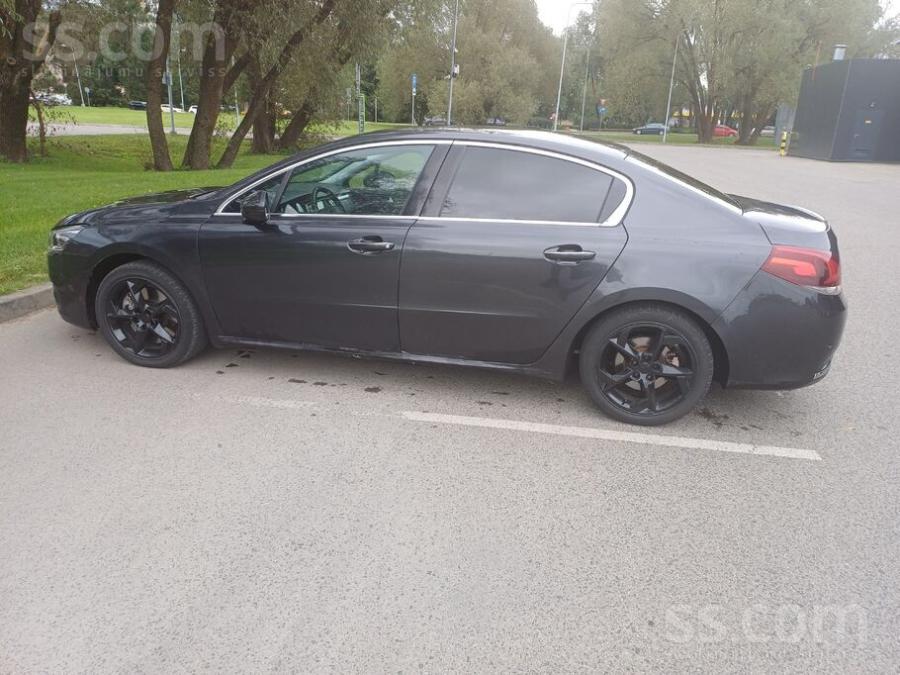 Black Peugeot 508 2015 in Riga, with an engine capacity of 2.00 L and mileage of 255 thousand km for 6000 €, photo 1 on AUTOMOTO.COM.LV