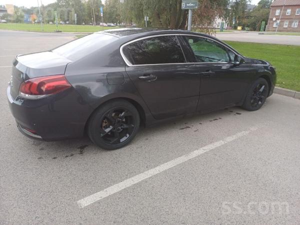 Peugeot 508 2015 Rīga vietnē Melns Peugeot 508 2015 Rīga, ar dzinēja tilpumu 2.00 L un nobraukumu 255 tūkst. km par 6000 €, foto 4 vietnē AUTOMOTO.COM.LV