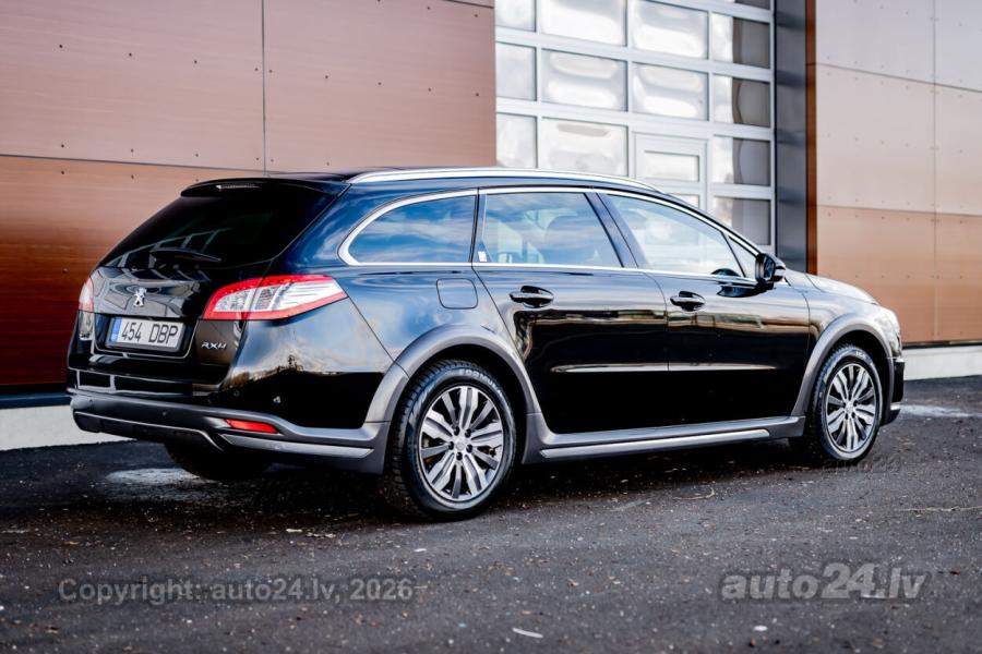 Black Peugeot 508 2016 in Parnu, with an engine capacity of 2.00 L and mileage of 258 thousand km for 10300 €, photo 4 on AUTOMOTO.COM.LV