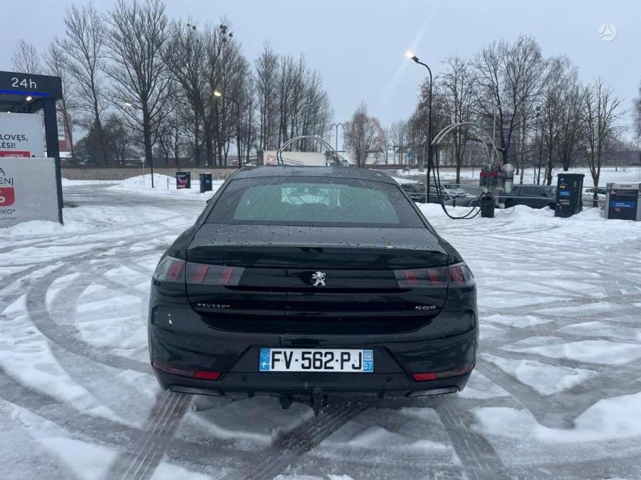 Black Peugeot 508 2021 in Kaunas, with an engine capacity of 1.50 L and mileage of 211 thousand km for 10890 €, photo 4 on AUTOMOTO.COM.LV