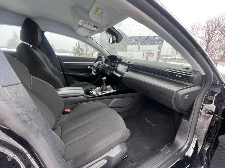 Black Peugeot 508 2021 in Kaunas, with an engine capacity of 1.50 L and mileage of 211 thousand km for 10890 €, photo 9 on AUTOMOTO.COM.LV