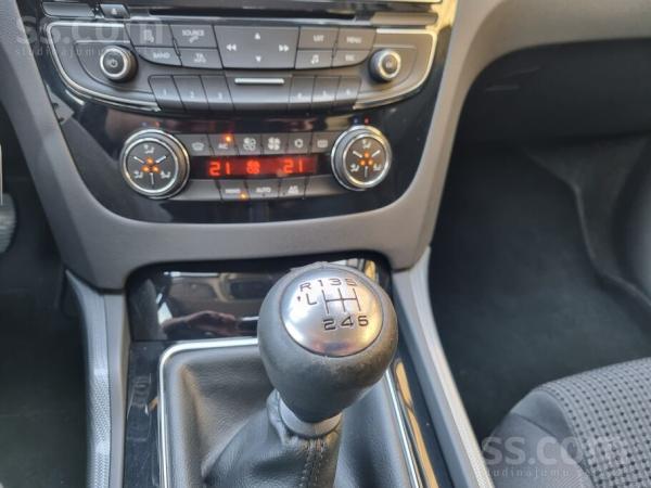 Black Peugeot 508 2011 in Riga, with an engine capacity of 1.60 L and mileage of 74 thousand km for 6800 €, photo 9 on AUTOMOTO.COM.LV