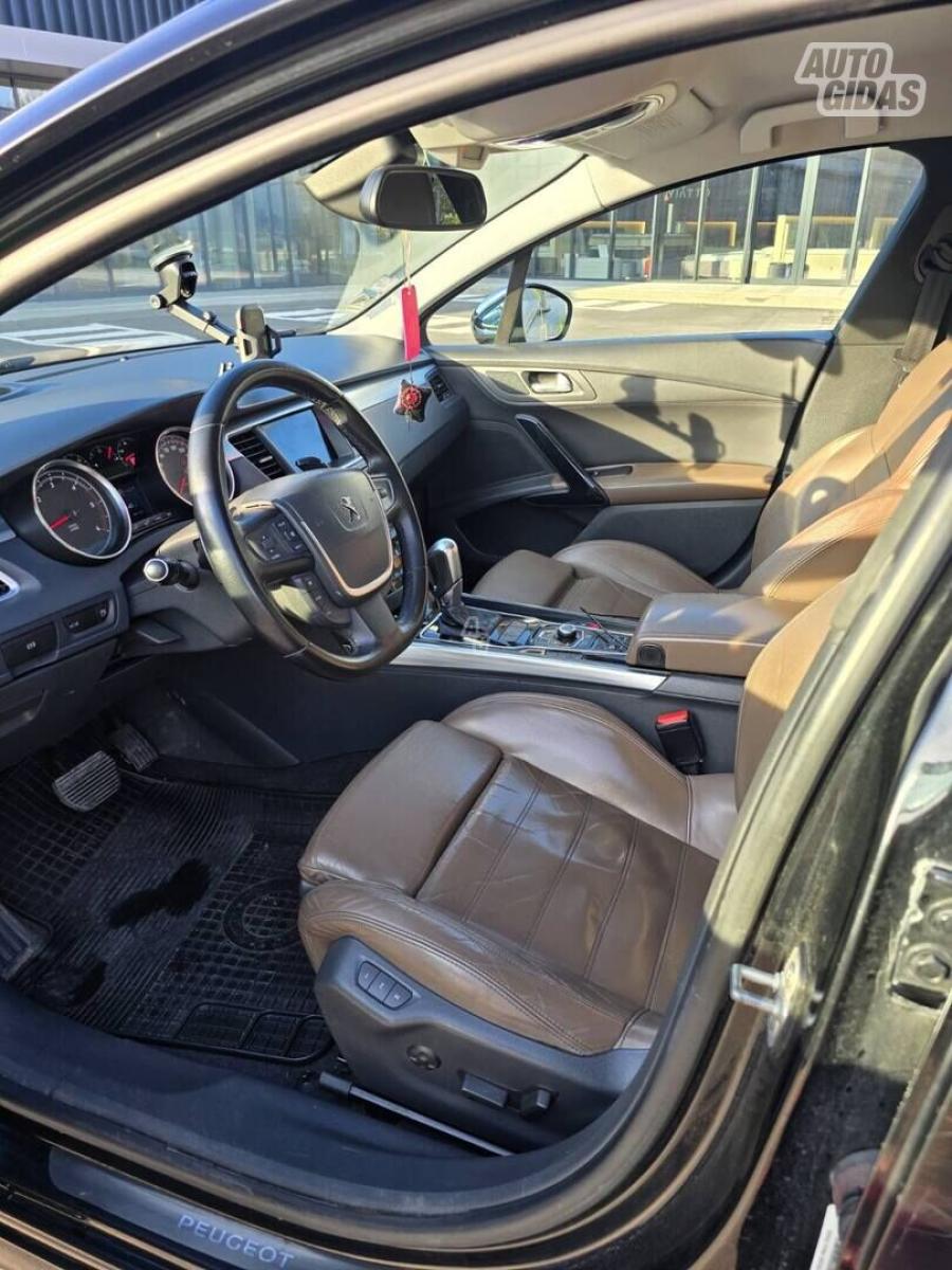 Black Peugeot 508 2011 in Kaunas, with an engine capacity of 2.20 L and mileage of 240 thousand km for 4300 €, photo 16 on AUTOMOTO.COM.LV
