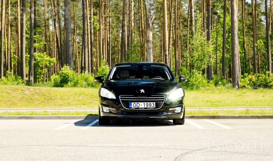 Black Peugeot 508 2012 in Riga, with an engine capacity of 1.60 L and mileage of 282 thousand km for 16200 €, photo 3 on AUTOMOTO.COM.LV