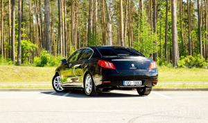 Black Peugeot 508 2012 in Riga, with an engine capacity of 1.60 L and mileage of 282 thousand km for 16200 €, photo 8 on AUTOMOTO.COM.LV