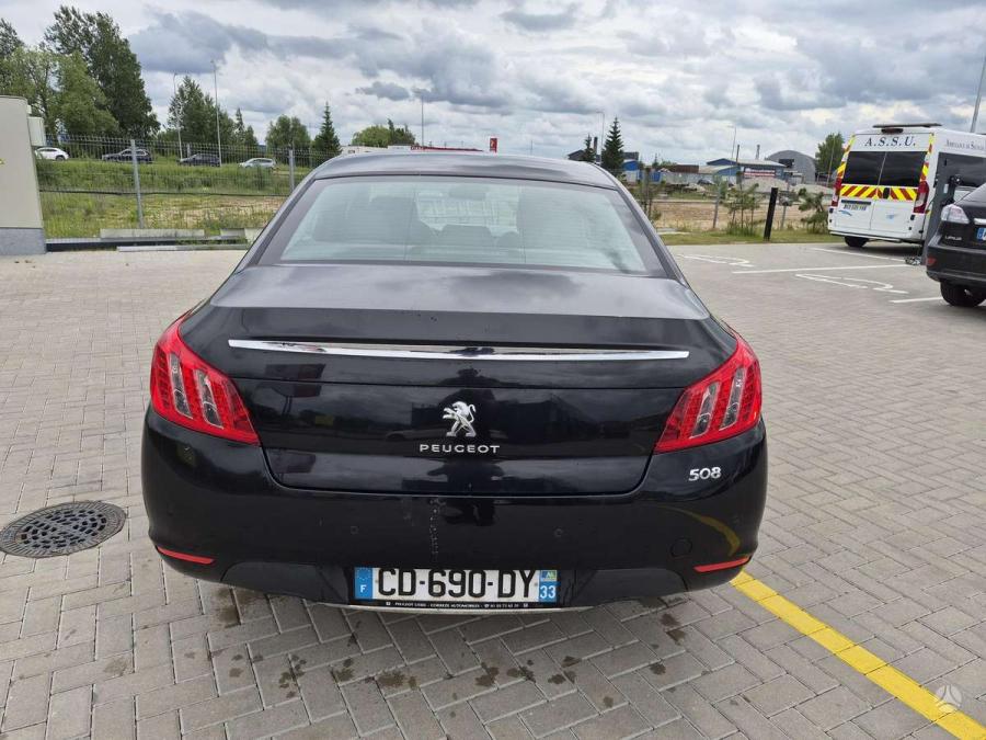 Black Peugeot 508 2012 in Taurage, with an engine capacity of 1.60 L and mileage of 168 thousand km for 2800 €, photo 9 on AUTOMOTO.COM.LV