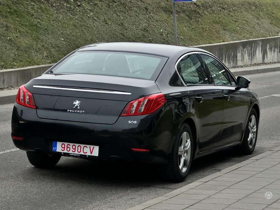 Black Peugeot 508 2013 in Vilnius, with an engine capacity of 1.60 L and mileage of 146 thousand km for 3850 €, photo 4 on AUTOMOTO.COM.LV