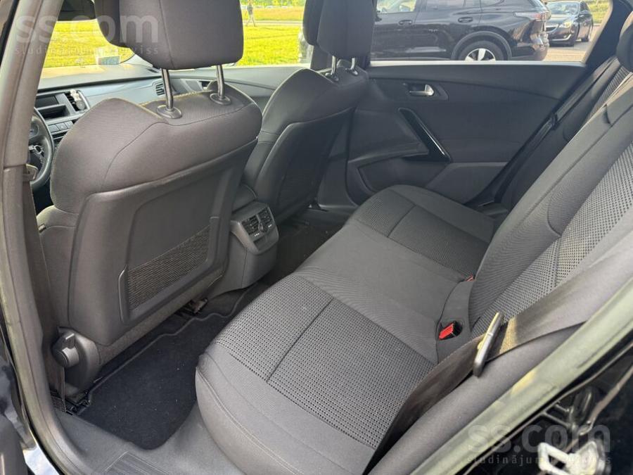 Black Peugeot 508 2013 in Riga, with an engine capacity of 2.00 L and mileage of 197 thousand km for 2700 €, photo 8 on AUTOMOTO.COM.LV