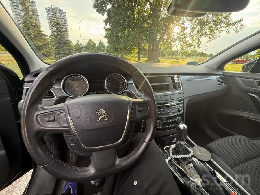 Black Peugeot 508 2013 in Riga, with an engine capacity of 2.00 L and mileage of 197 thousand km for 2700 €, photo 10 on AUTOMOTO.COM.LV