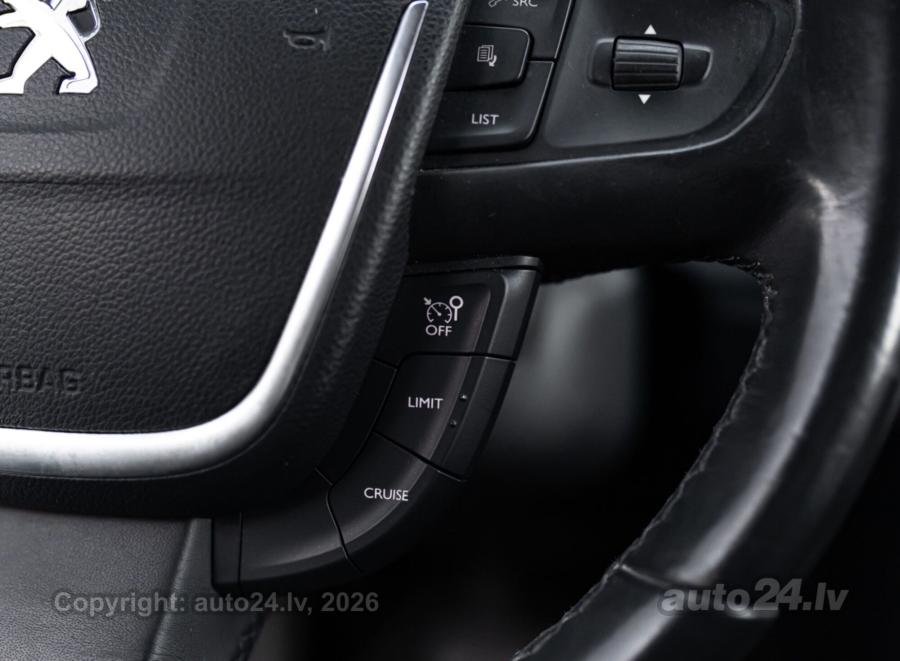 Melns Peugeot 508 2013 Tallina, ar dzinēja tilpumu 2.00 L un nobraukumu 171 tūkst. km par 5399 €, foto 18 vietnē AUTOMOTO.COM.LV