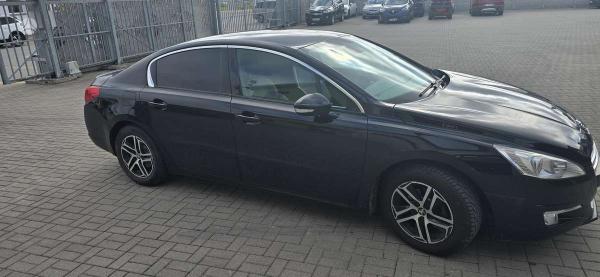 Black Peugeot 508 2014 in Taurage, with an engine capacity of 2.00 L and mileage of 325 thousand km for 4300 €, photo 5 on AUTOMOTO.COM.LV