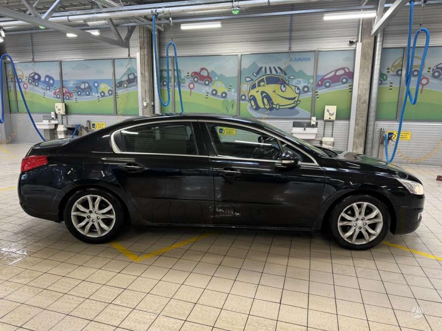 Black Peugeot 508 2015 in Vilnius, with an engine capacity of 2.00 L and mileage of 490 thousand km for 3500 €, photo 3 on AUTOMOTO.COM.LV