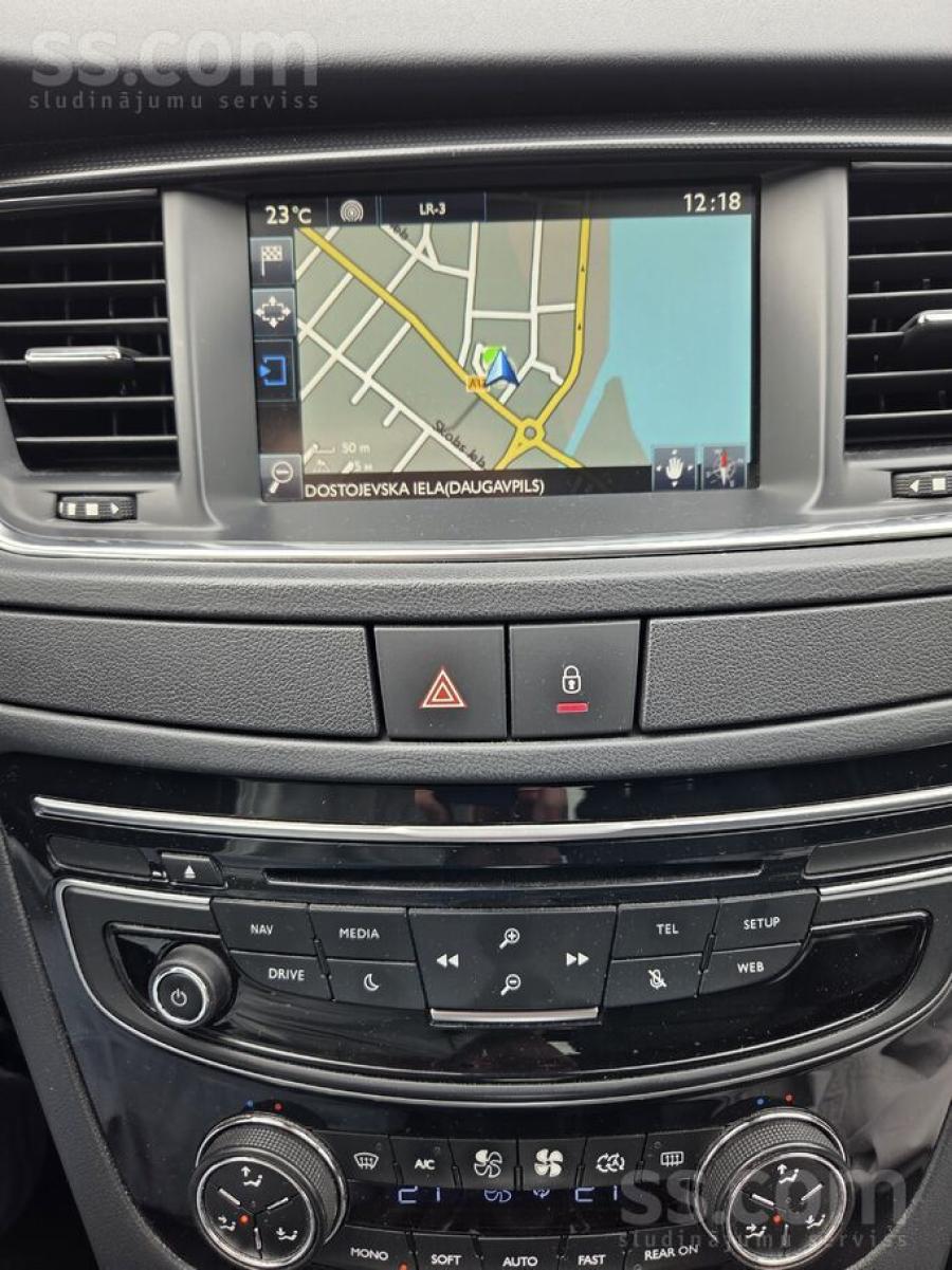 Melns Peugeot 508 2015 Daugavpils, ar dzinēja tilpumu 2.00 L un nobraukumu 173 tūkst. km par 7900 €, foto 13 vietnē AUTOMOTO.COM.LV