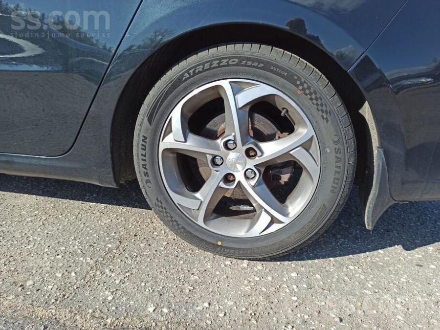 Melns Peugeot 508 2015 Daugavpils, ar dzinēja tilpumu 2.00 L un nobraukumu 0 tūkst. km par 7750 €, foto 13 vietnē AUTOMOTO.COM.LV