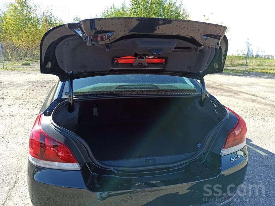 Melns Peugeot 508 2015 Daugavpils, ar dzinēja tilpumu 2.00 L un nobraukumu 0 tūkst. km par 7750 €, foto 16 vietnē AUTOMOTO.COM.LV