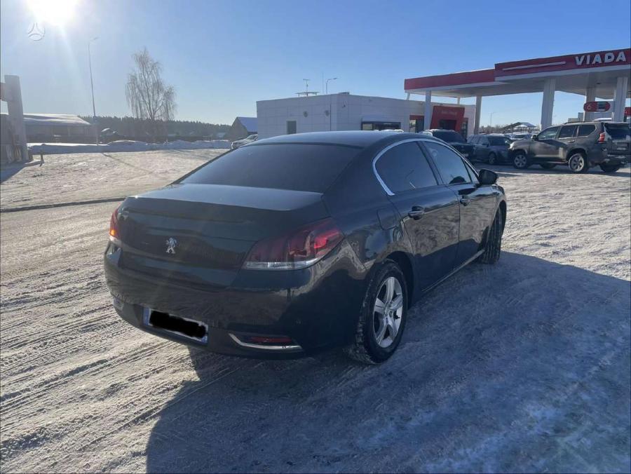Melns Peugeot 508 2017 Tauragė, ar dzinēja tilpumu 2.00 L un nobraukumu 350 tūkst. km par 5300 €, foto 4 vietnē AUTOMOTO.COM.LV