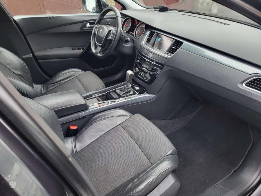Black Peugeot 508 2018 in Kaunas, with an engine capacity of 1.56 L and mileage of 291 thousand km for 5200 €, photo 9 on AUTOMOTO.COM.LV