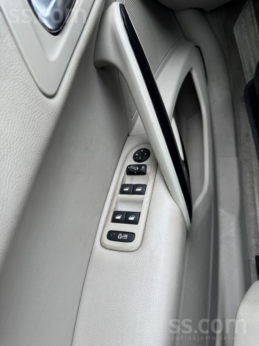 Black Peugeot 508 2011 in Cesis, with an engine capacity of 1.60 L and mileage of 232 thousand km for 3350 €, photo 17 on AUTOMOTO.COM.LV
