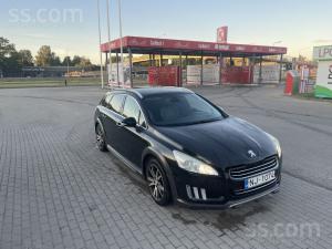 Black Peugeot 508 2012 in Riga, with an engine capacity of 2.00 L and mileage of 321 thousand km for 3000 €, photo 3 on AUTOMOTO.COM.LV