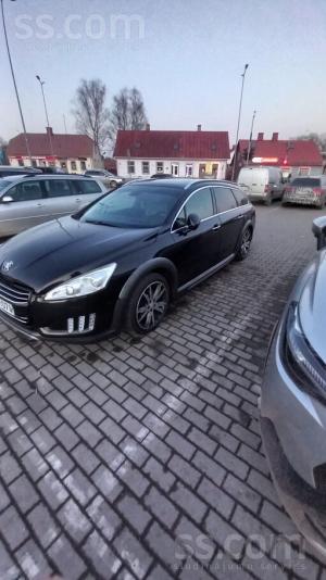 Black Peugeot 508 2012 in Valmiera, with an engine capacity of 2.00 L and mileage of 328 thousand km for 4000 €, photo 22 on AUTOMOTO.COM.LV