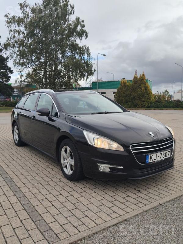 Black Peugeot 508 2012 in Riga, with an engine capacity of 1.60 L and mileage of 299 thousand km for 3300 €, photo 3 on AUTOMOTO.COM.LV