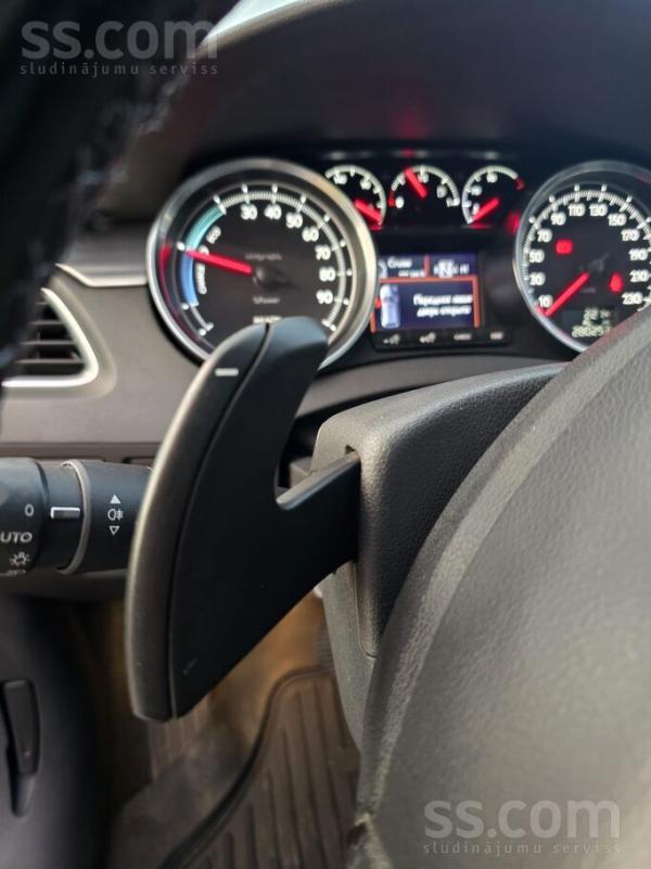 Black Peugeot 508 2013 in Riga, with an engine capacity of 2.00 L and mileage of 300 thousand km for 6900 €, photo 6 on AUTOMOTO.COM.LV