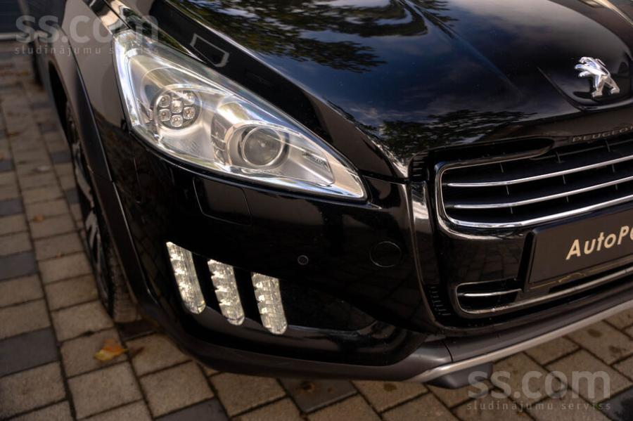 Black Peugeot 508 2013 in Riga, with an engine capacity of 2.00 L and mileage of 264 thousand km for 6650 €, photo 10 on AUTOMOTO.COM.LV