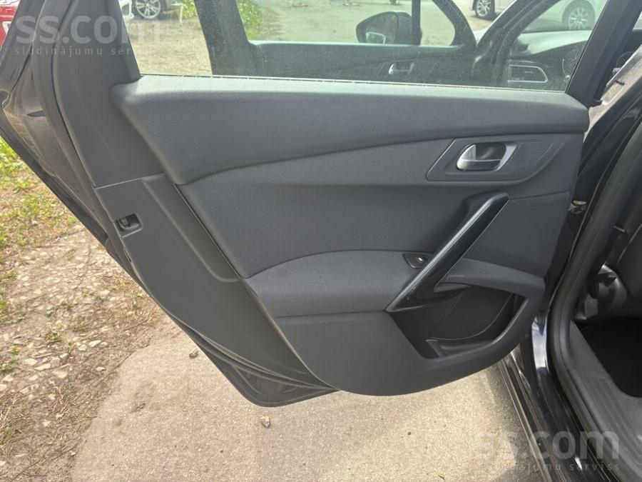 Black Peugeot 508 2014 in Riga, with an engine capacity of 2.00 L and mileage of 0 thousand km for 6990 €, photo 15 on AUTOMOTO.COM.LV