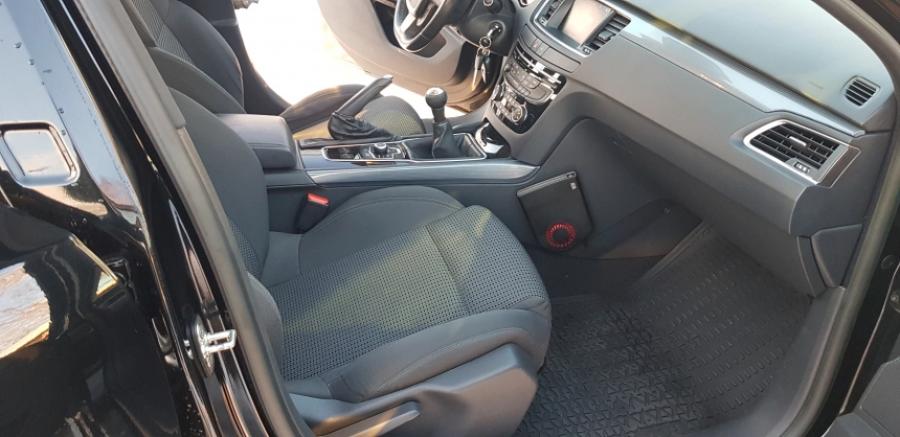 Black Peugeot 508 2014 in Riga, with an engine capacity of 1.60 L and mileage of 158 thousand km for 6500 €, photo 17 on AUTOMOTO.COM.LV