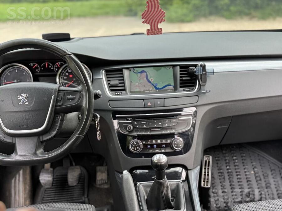 Melns Peugeot 508 2014 Saldus, ar dzinēja tilpumu 1.60 L un nobraukumu 179 tūkst. km par 4500 €, foto 19 vietnē AUTOMOTO.COM.LV