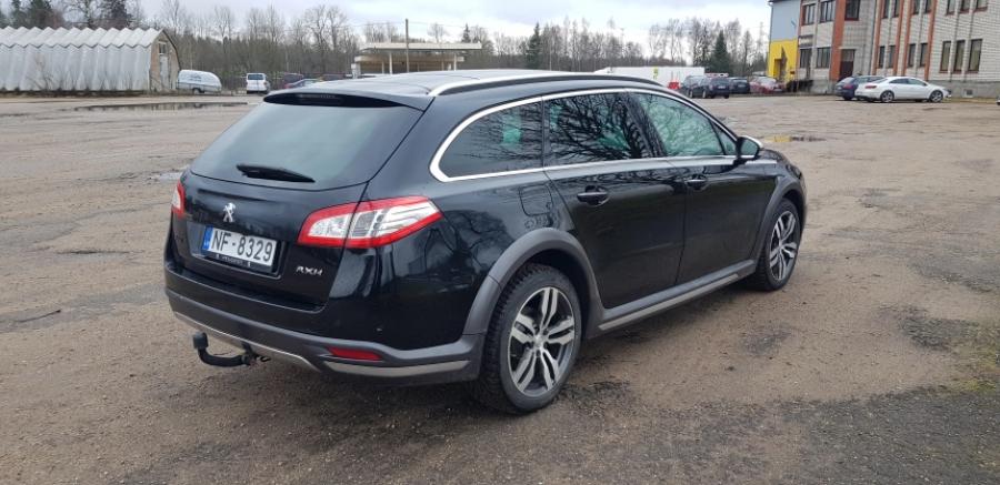 Black Peugeot 508 2015 in Riga, with an engine capacity of 2.00 L and mileage of 238 thousand km for 9750 €, photo 7 on AUTOMOTO.COM.LV