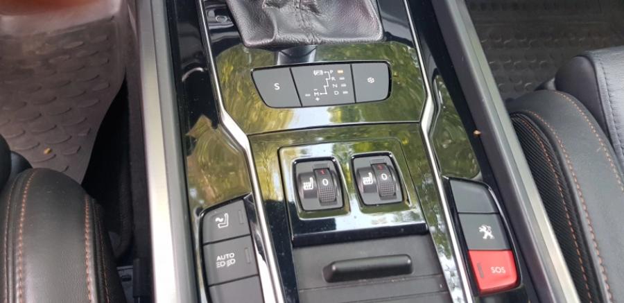 Black Peugeot 508 2015 in Riga, with an engine capacity of 2.00 L and mileage of 238 thousand km for 9750 €, photo 13 on AUTOMOTO.COM.LV