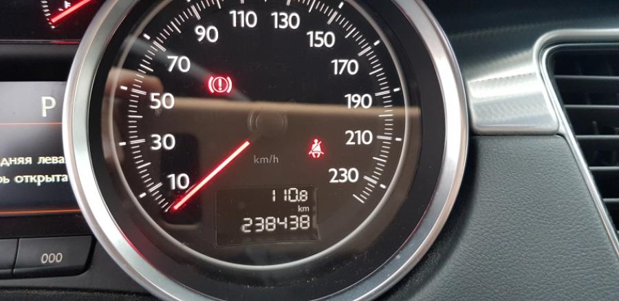 Black Peugeot 508 2015 in Riga, with an engine capacity of 2.00 L and mileage of 238 thousand km for 9750 €, photo 27 on AUTOMOTO.COM.LV