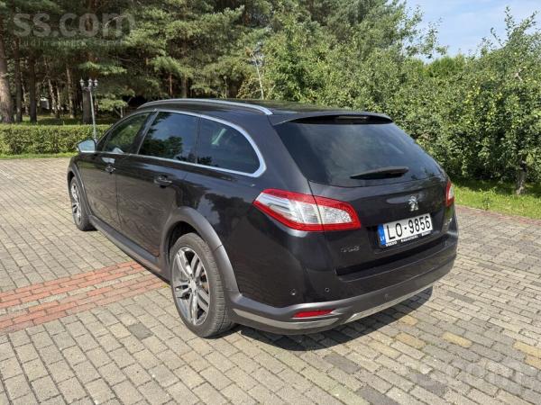 Black Peugeot 508 2015 in Jelgava, with an engine capacity of 2.00 L and mileage of 387 thousand km for 4700 €, photo 3 on AUTOMOTO.COM.LV