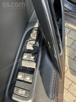 Black Peugeot 508 2015 in Jelgava, with an engine capacity of 2.00 L and mileage of 387 thousand km for 4700 €, photo 11 on AUTOMOTO.COM.LV