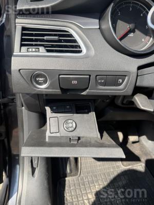 Black Peugeot 508 2015 in Jelgava, with an engine capacity of 2.00 L and mileage of 387 thousand km for 4700 €, photo 12 on AUTOMOTO.COM.LV