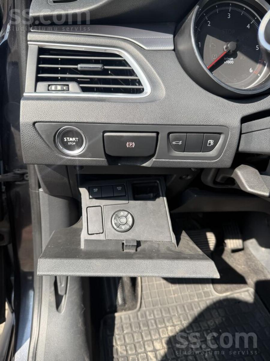 Black Peugeot 508 2015 in Jelgava, with an engine capacity of 2.00 L and mileage of 387 thousand km for 4700 €, photo 12 on AUTOMOTO.COM.LV