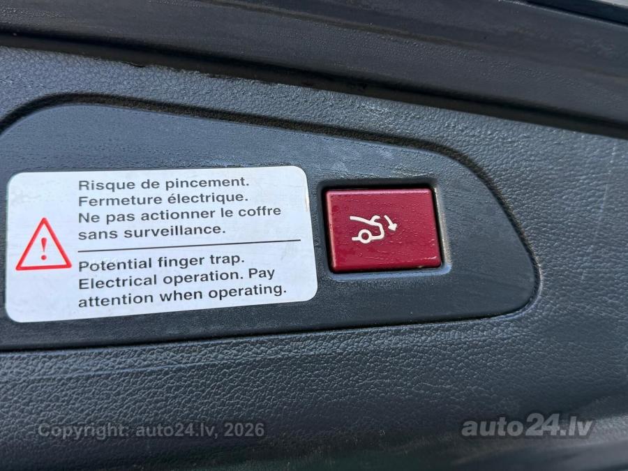 Melns Peugeot 508 2015 Tallina, ar dzinēja tilpumu 2.00 L un nobraukumu 0 tūkst. km par 4990 €, foto 10 vietnē AUTOMOTO.COM.LV