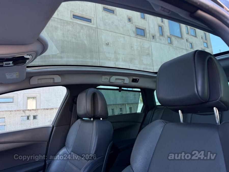Melns Peugeot 508 2015 Tallina, ar dzinēja tilpumu 2.00 L un nobraukumu 0 tūkst. km par 4990 €, foto 16 vietnē AUTOMOTO.COM.LV
