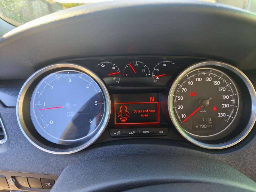 Черный Пежо 508 2015 в Клайпеда, объемом двигателя 1.60 л и пробегом 280 тыс. км за 4100 €, фото 19 на AUTOMOTO.COM.LV