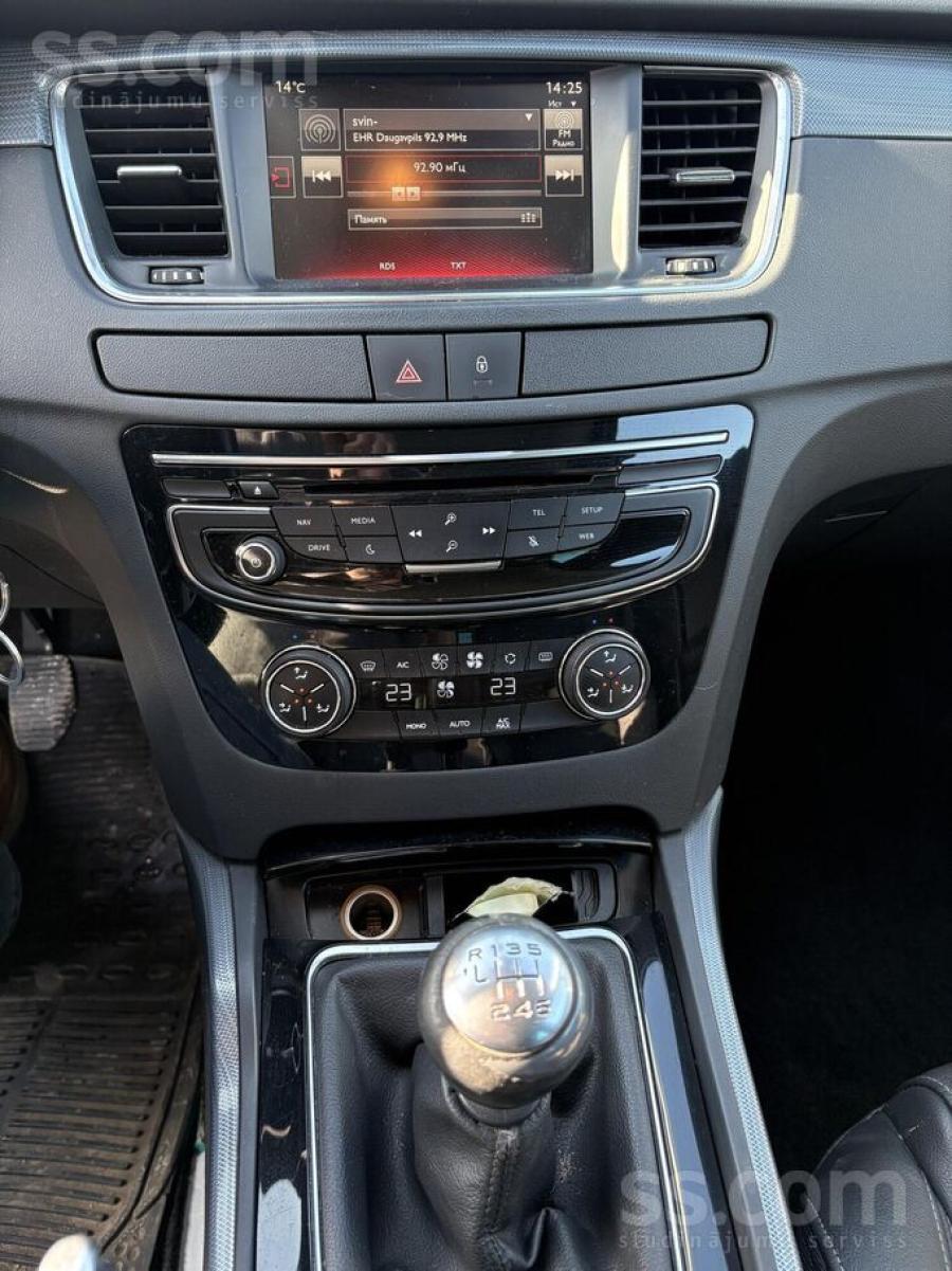 Black Peugeot 508 2016 in Daugavpils, with an engine capacity of 1.60 L and mileage of 248 thousand km for 4950 €, photo 18 on AUTOMOTO.COM.LV