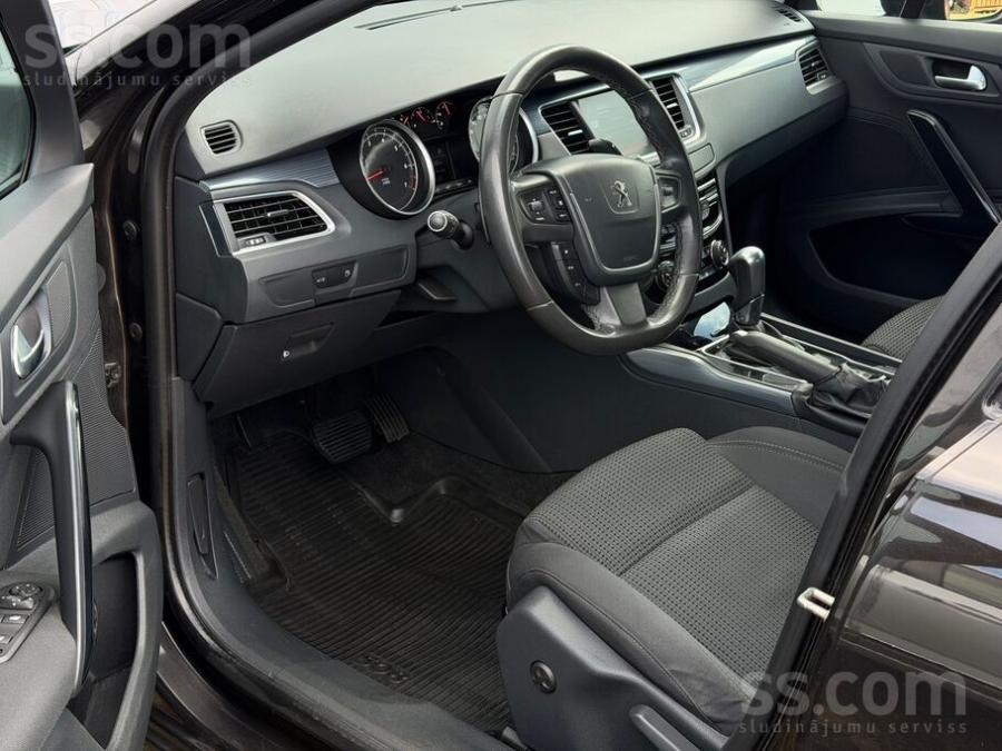 Black Peugeot 508 2016 in Riga, with an engine capacity of 1.60 L and mileage of 161 thousand km for 6980 €, photo 8 on AUTOMOTO.COM.LV