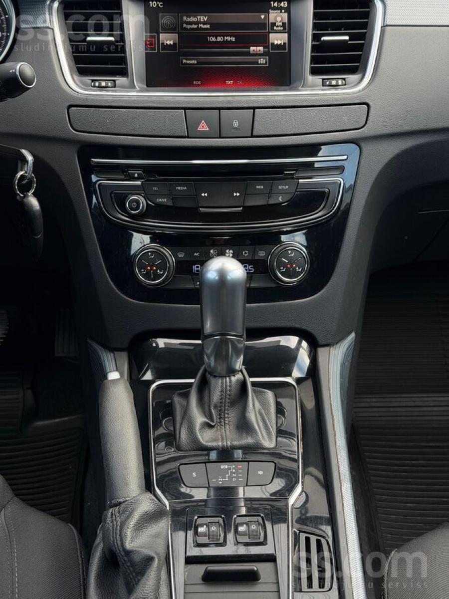 Black Peugeot 508 2016 in Riga, with an engine capacity of 1.60 L and mileage of 161 thousand km for 6980 €, photo 13 on AUTOMOTO.COM.LV