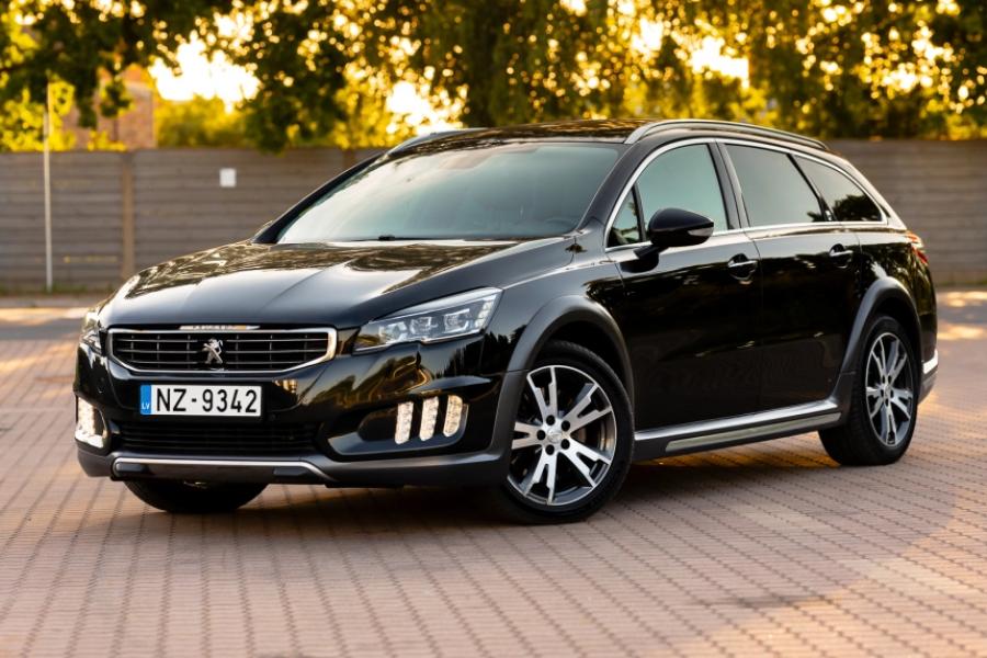 Black Peugeot 508 2016 in Riga, with an engine capacity of 2.00 L and mileage of 241 thousand km for 11990 €, photo 1 on AUTOMOTO.COM.LV